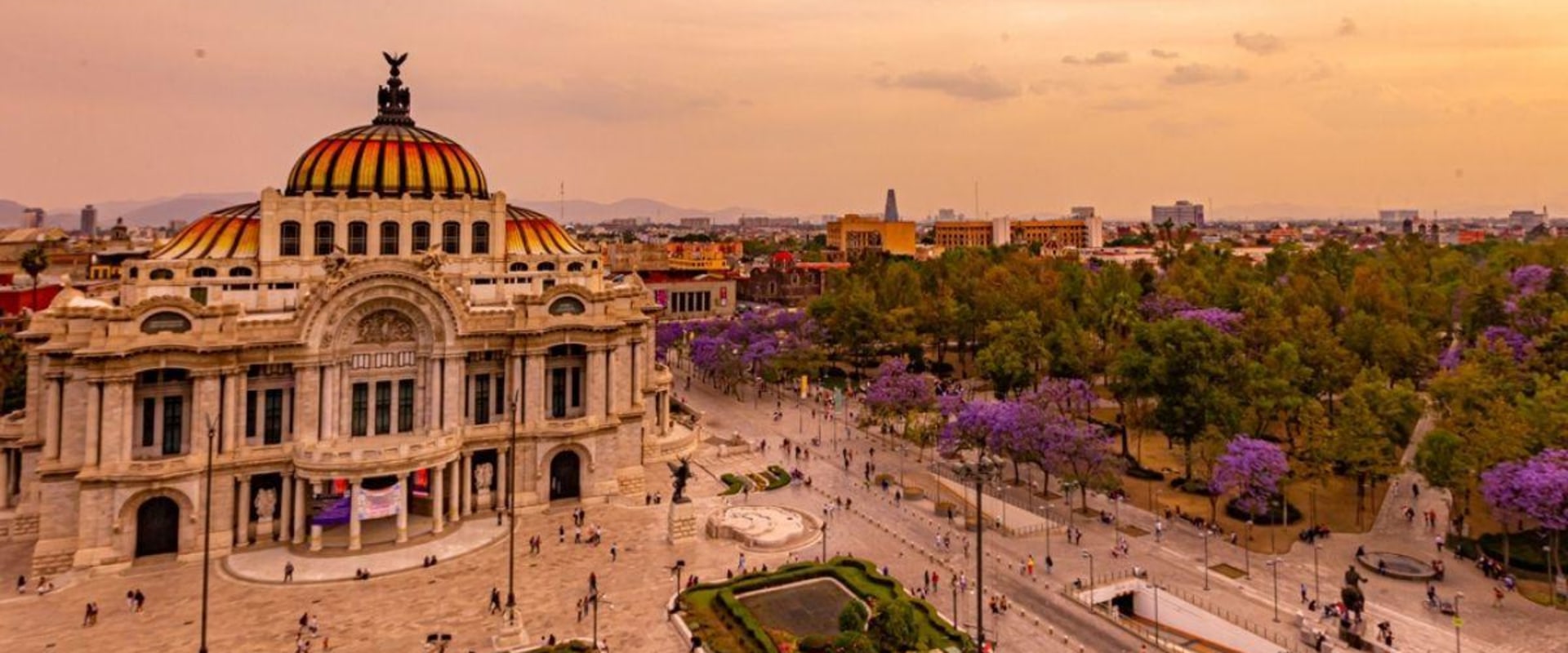 Why you shouldn't travel to mexico right now?